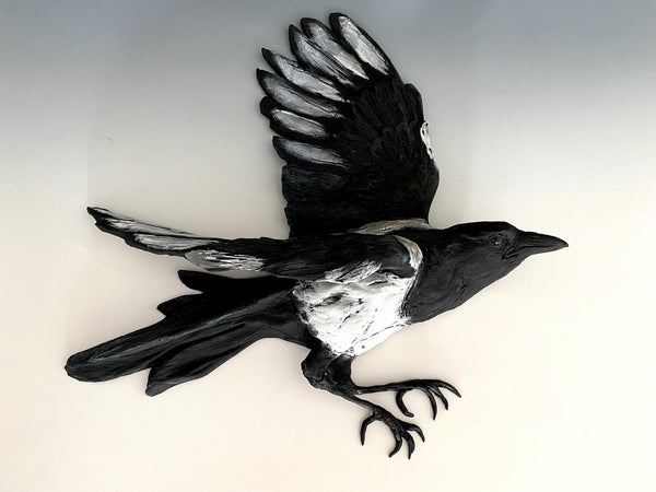 Mary Philpott - Magpie with outstretched wing. (face right) - 18"x19"x ...